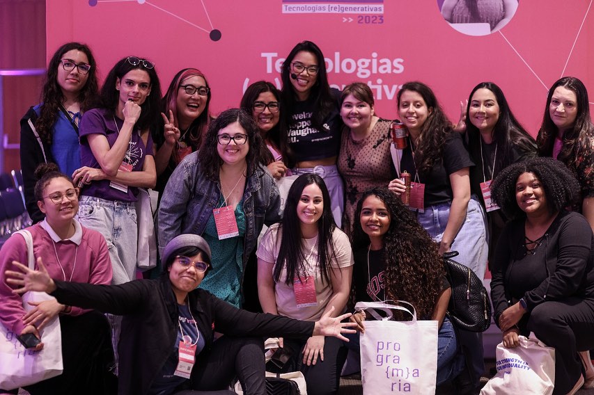 Mulheres na tecnologia: o compromisso da Intel com a inclusão – Portal ...